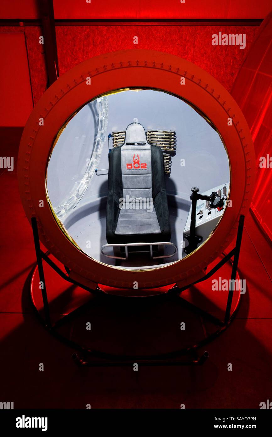 Oct 28, 2009 - Lancaster, California, U.S. - Capsule shipment and ...