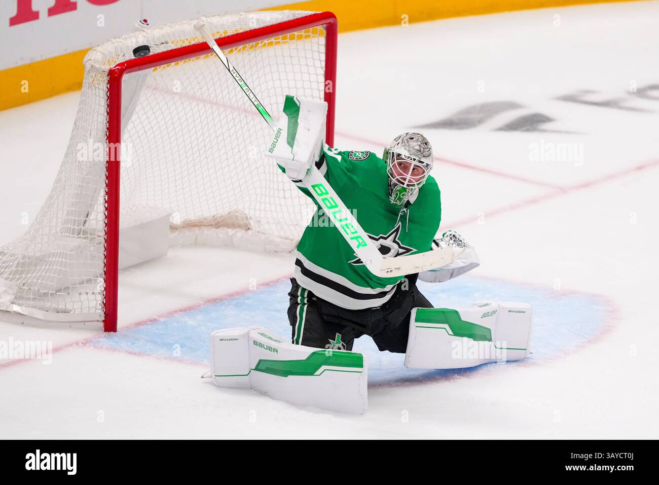 Dallas Stars goaltender Jake Oettinger (29) defends his net against the ...