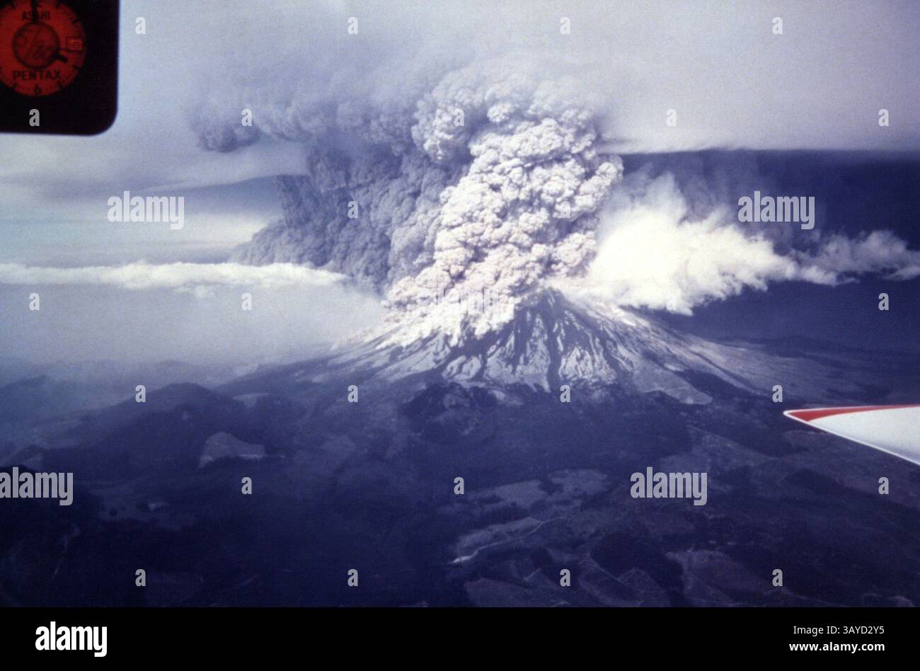 May 18, 1980 - Washington, U.S. - The eruption of the volcano Mount St ...