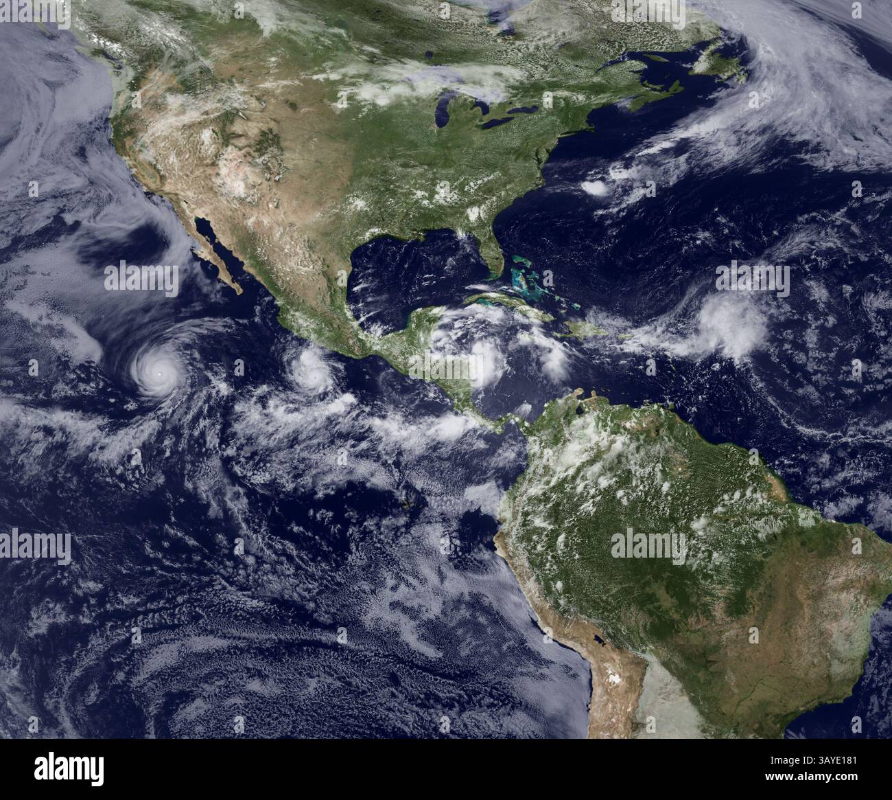 Jun. 28, 2010 - Mexico - A very active Inter Tropical Convergence Zone ...