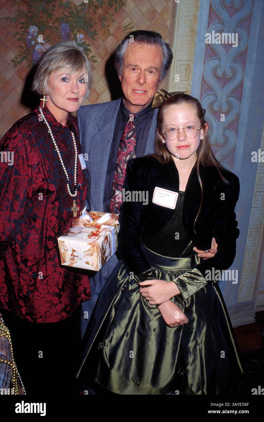 Dec. 00, 1993 - ROBERT CULP WITH WIFE Candace Faulkner and duahgter ...