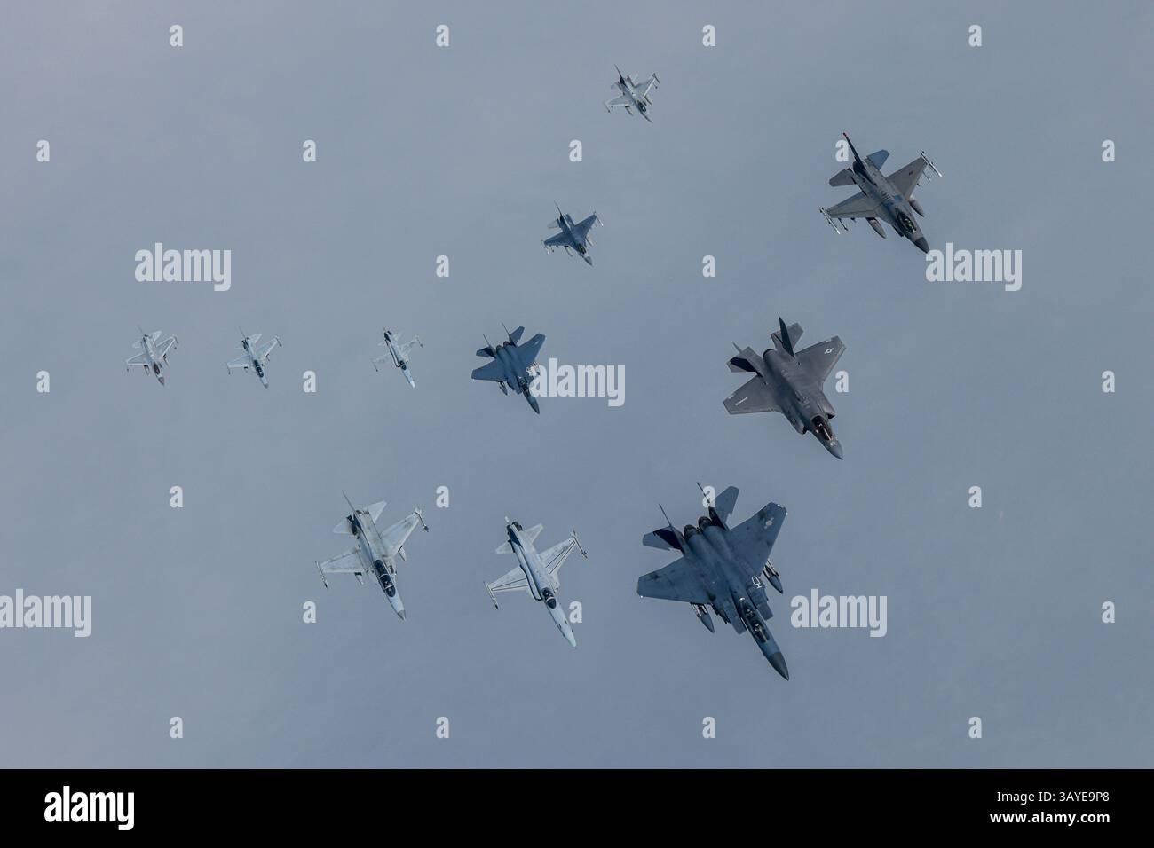 Republic of Korea and U.S. military aircraft fly in formation Apr. 18 ...
