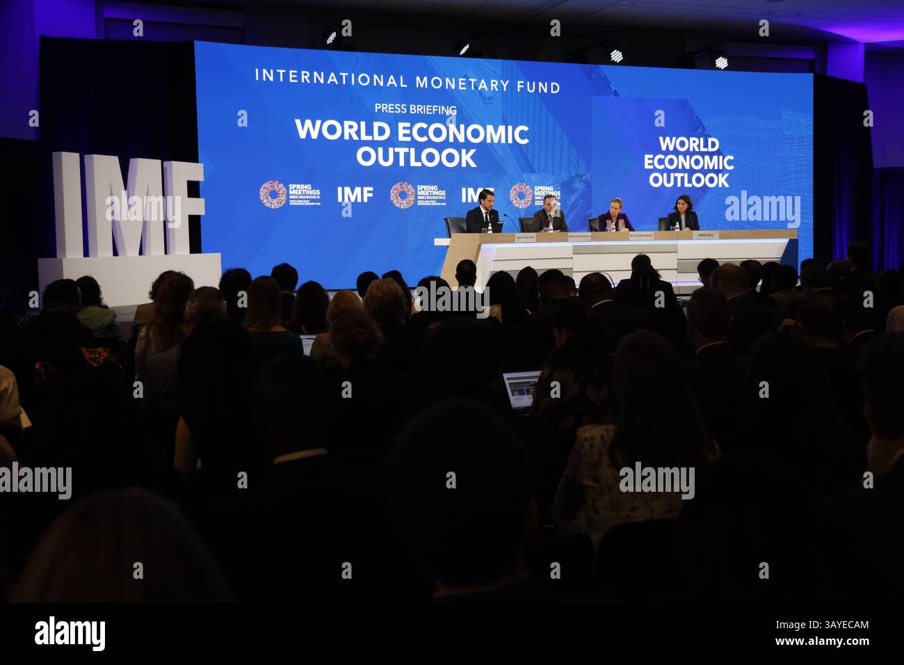 Washington, USA. 22nd Apr, 2025. People attend a press briefing on ...