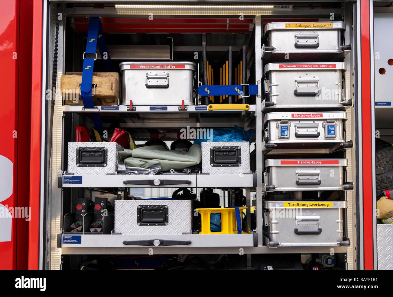 Fire engine, HLF, rescue fire engine, fire engine with additional ...