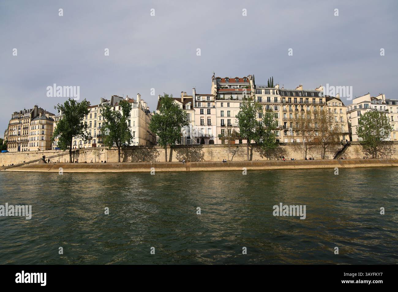 Famous quay seine in hi-res stock photography and images - Alamy