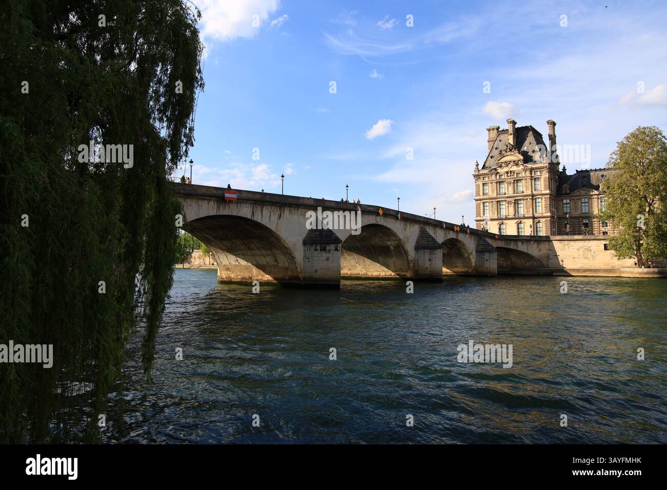 Beautiful view paris seine hi-res stock photography and images - Alamy