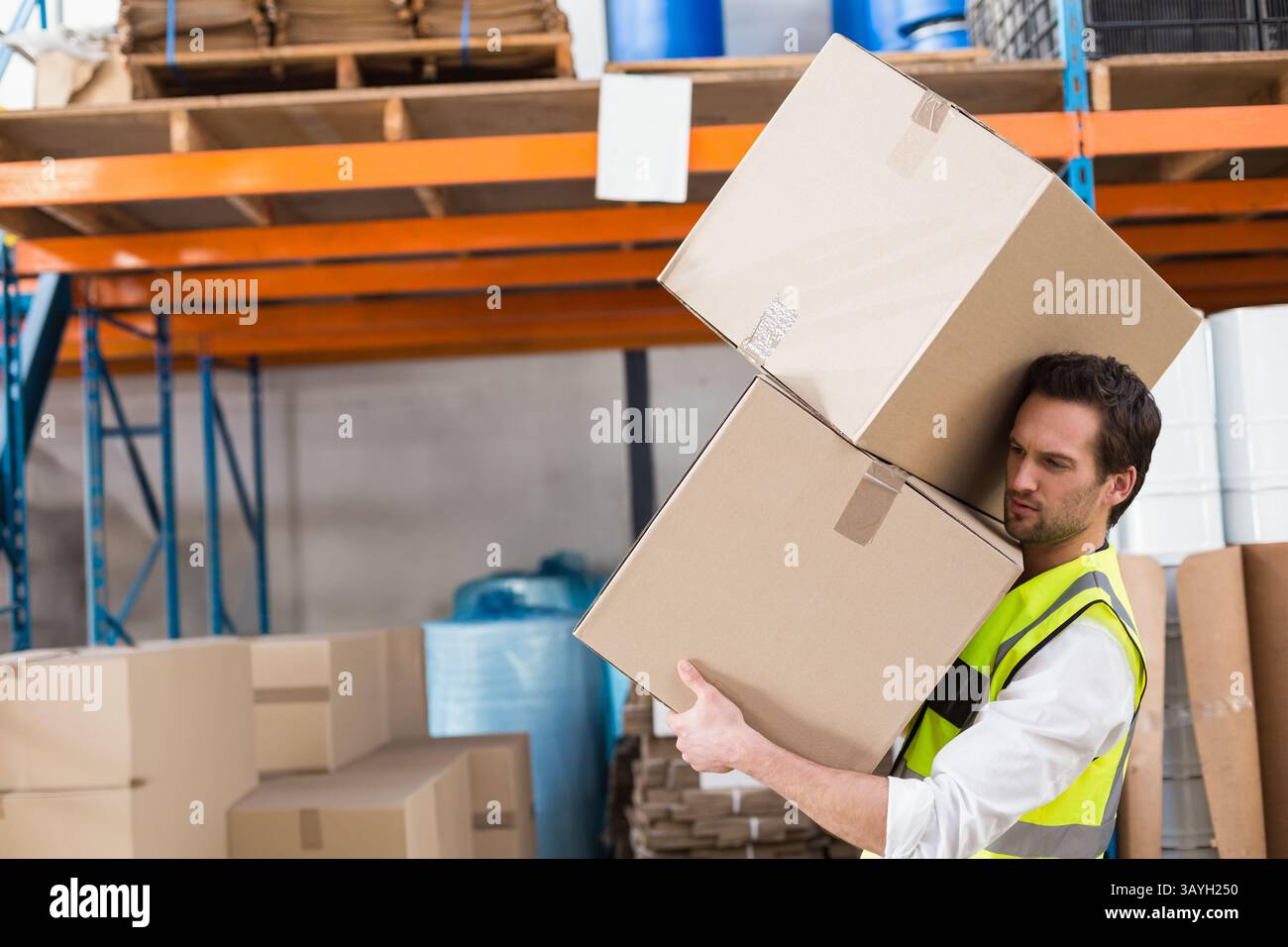 Worker packing wooden frames in hi-res stock photography and images - Alamy
