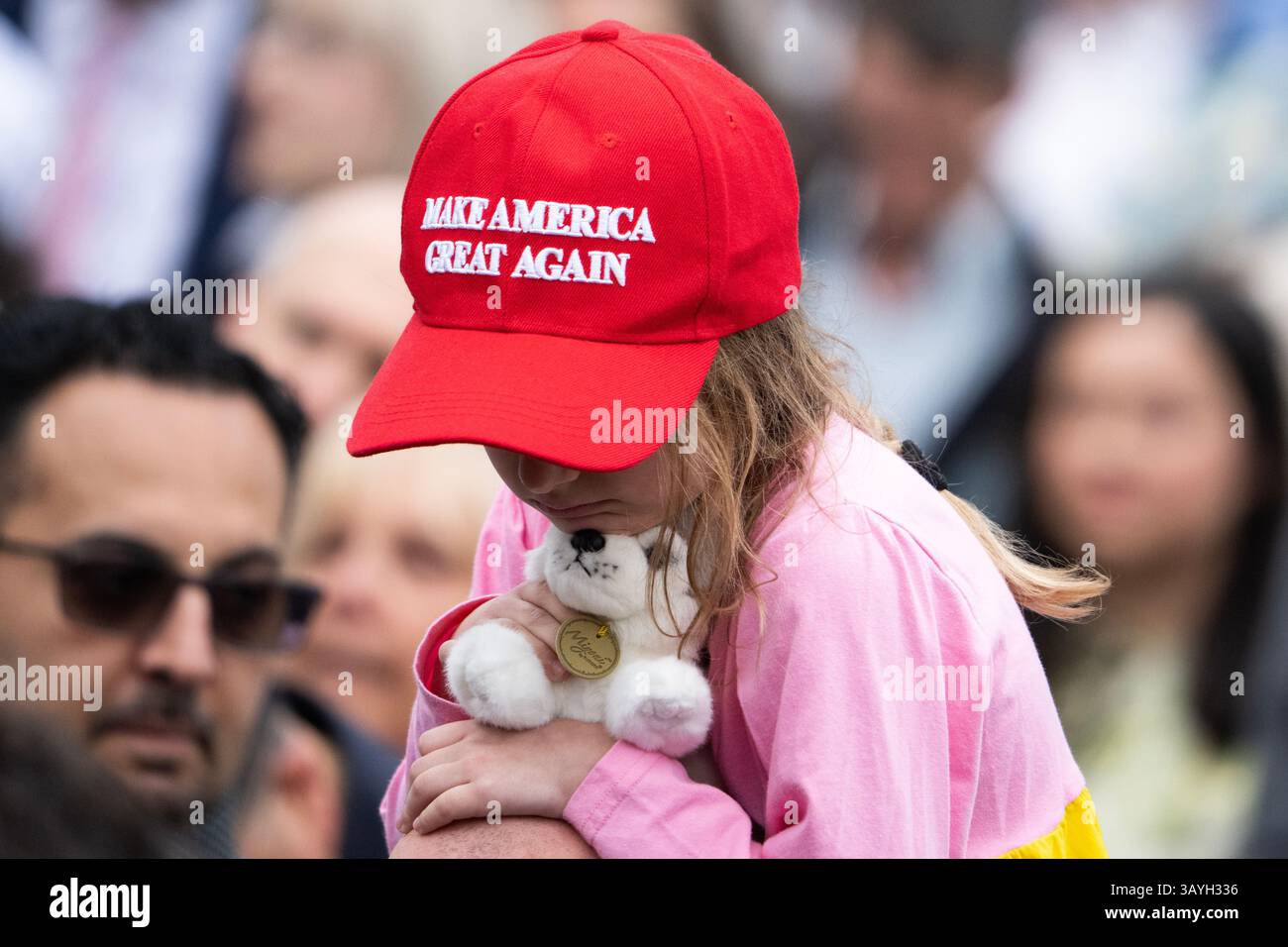 UNITED STATES - APRIL 21: Guests wait for the arrival of President ...