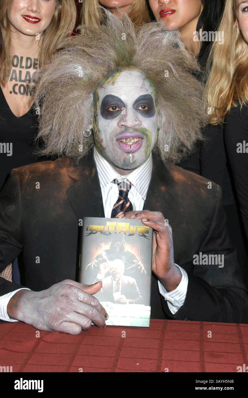 Dennis rodman book hi-res stock photography and images - Alamy