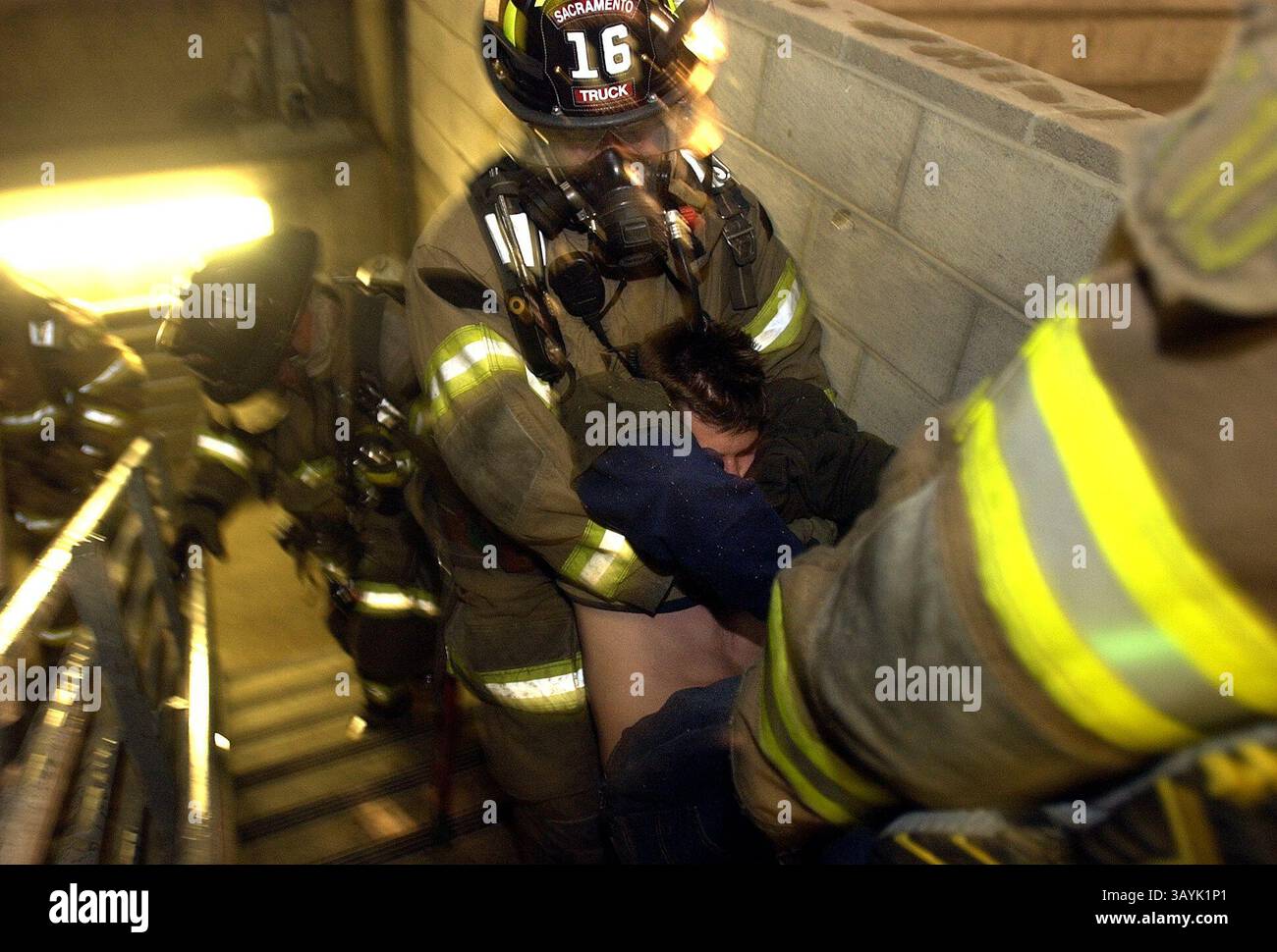 Smoke filled structure hi-res stock photography and images - Alamy