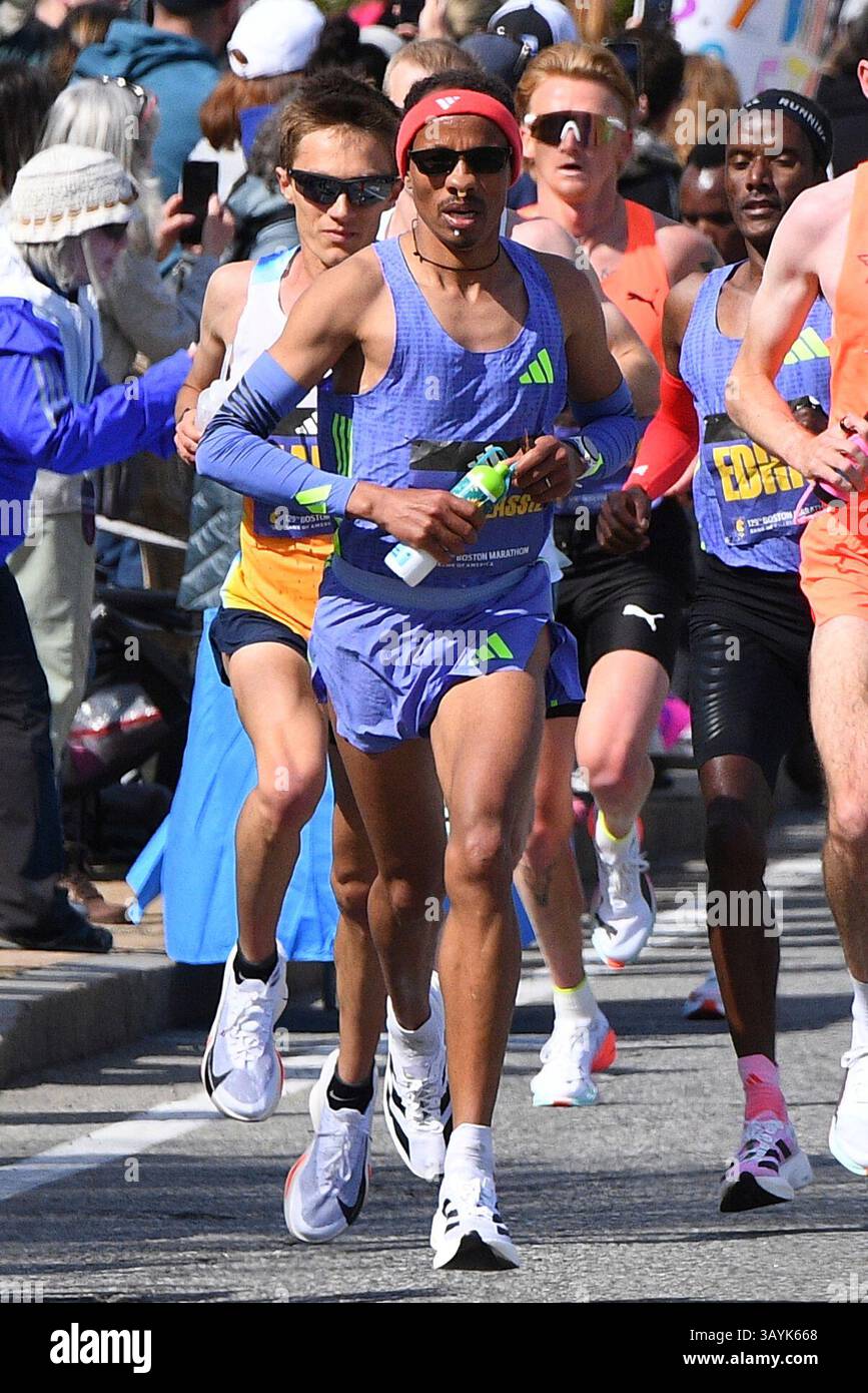 FRAMINGHAM, MA - APRIL 21: Yemane Haileselassie of Eritrea runs in the ...