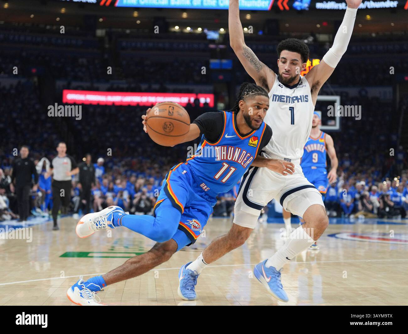 Oklahoma City Thunder guard Isaiah Joe (11) drives past Memphis ...