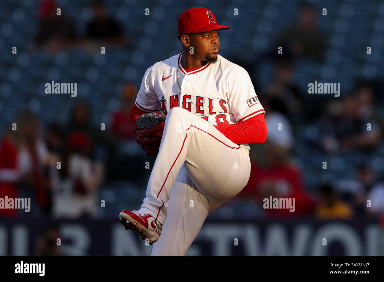 Los Angeles Angels pitcher José Soriano throws to a Pittsburgh Pirates ...