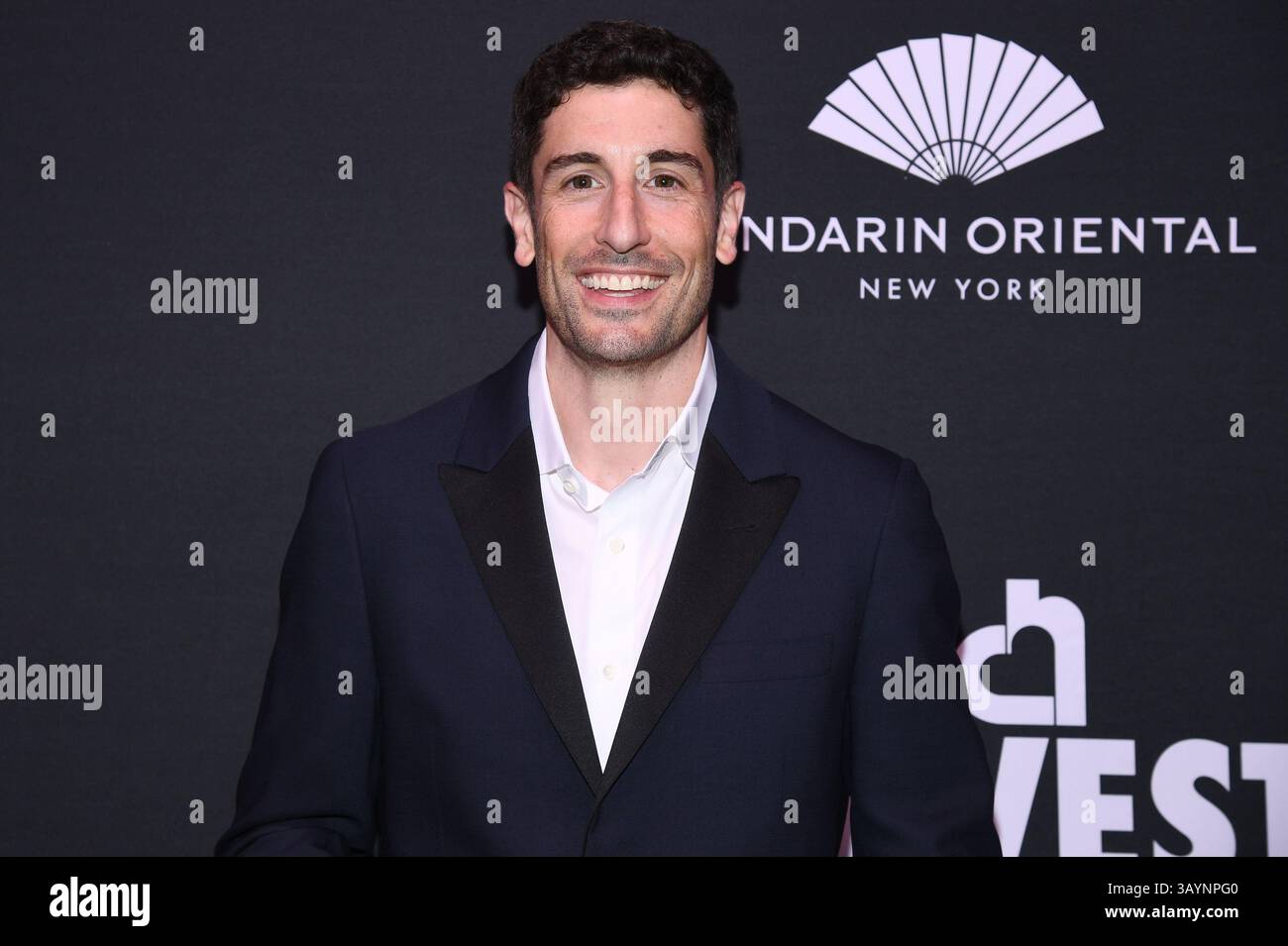 New York, USA. 22nd Apr, 2025. Actor Jason Biggs attends City Harvest ...