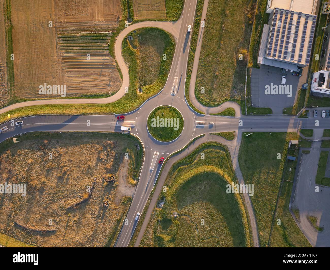 Aerial view roundabout several vehicles hi-res stock photography and ...
