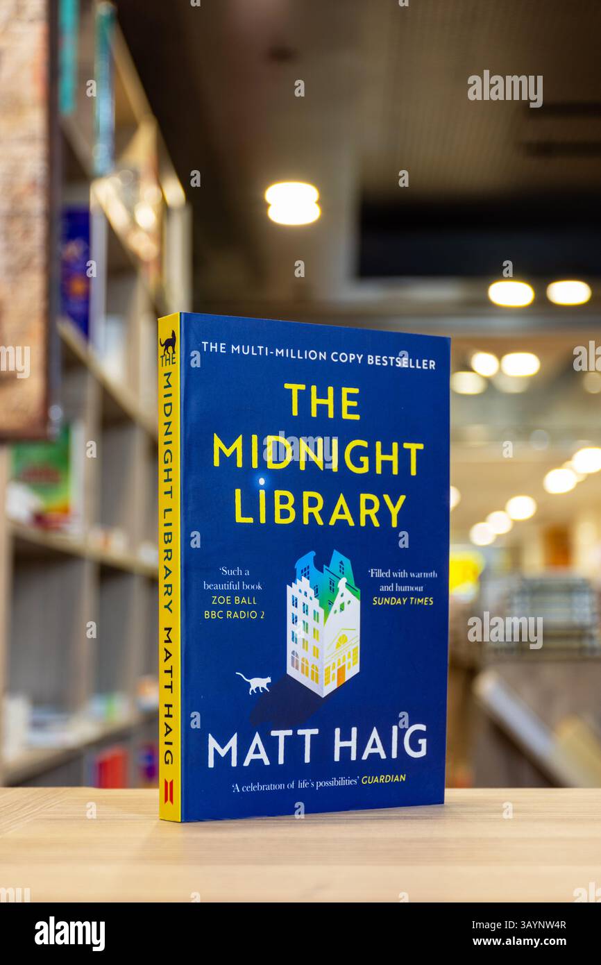 The midnight library book cover hi-res stock photography and images - Alamy