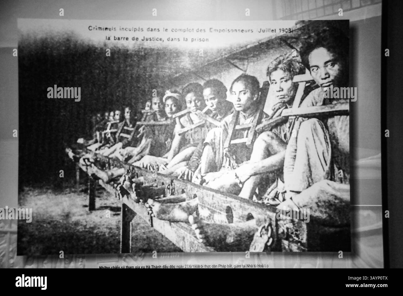 Photograph of Vietnamese prisoners at Hoa Lo Prison, Hanoi, in 1908 ...