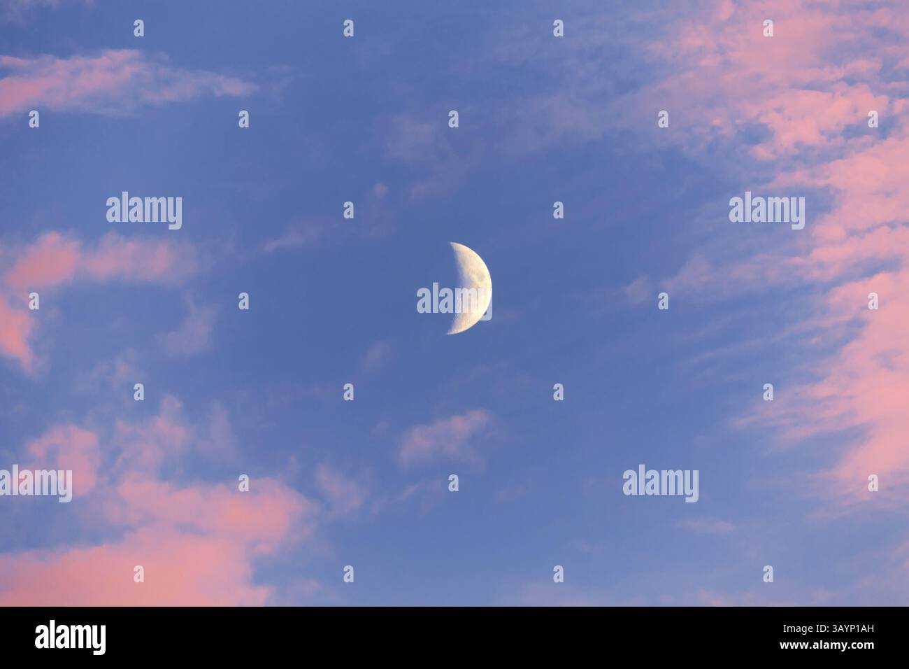 Moon in half sunlight hi-res stock photography and images - Alamy