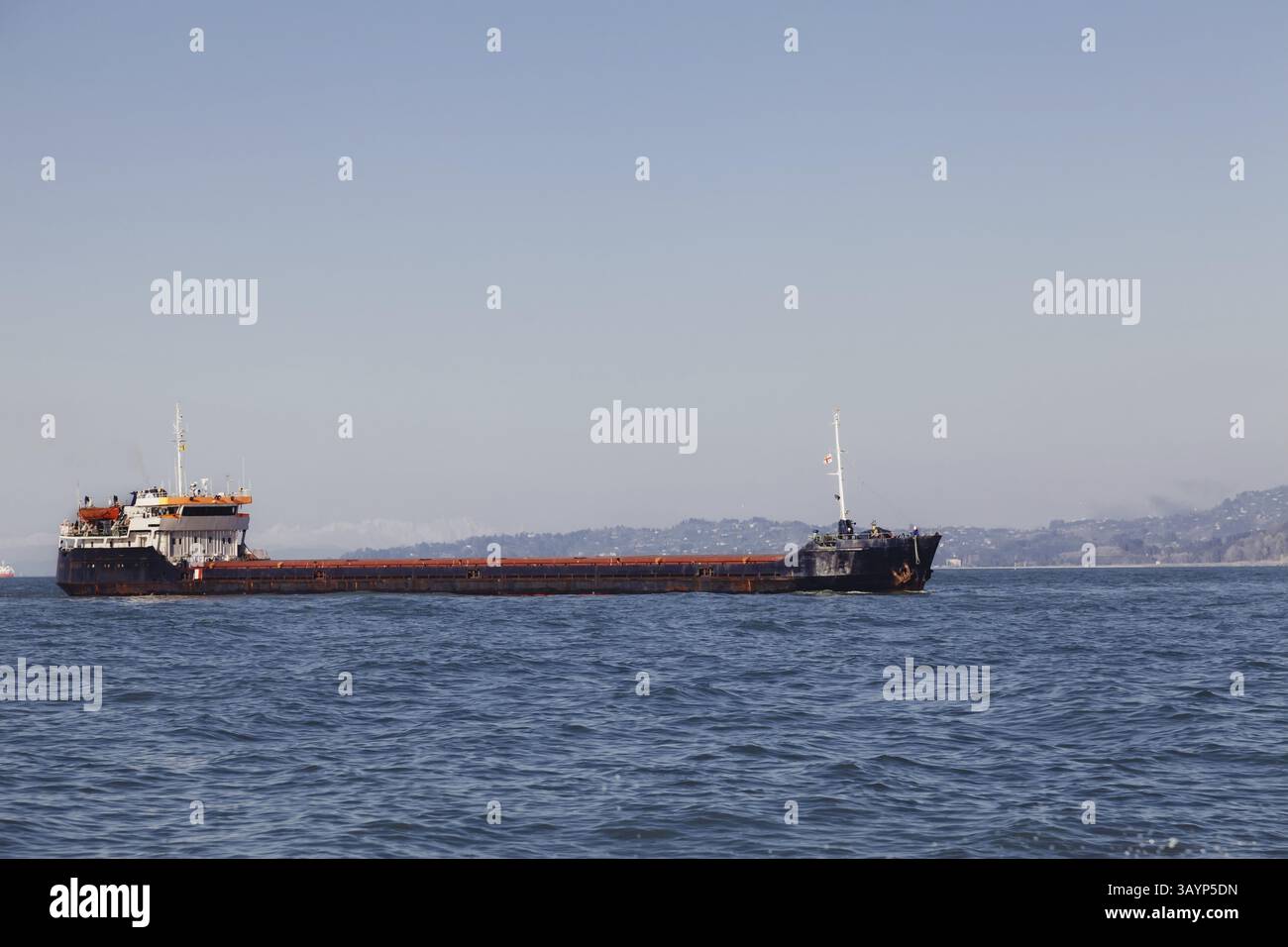 Moving ships and shipping hi-res stock photography and images - Alamy