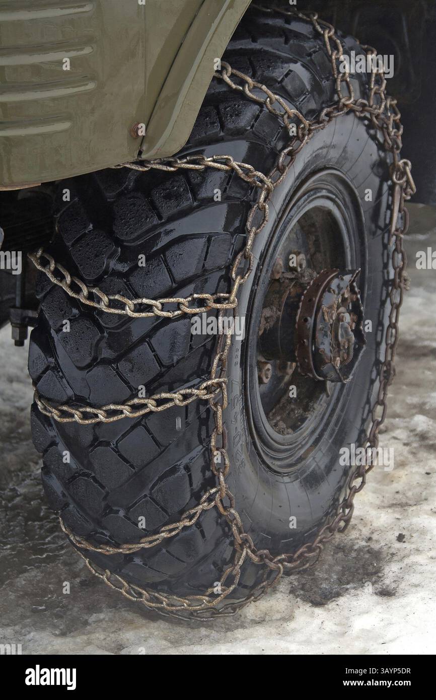 Tyres and chains hi-res stock photography and images - Alamy
