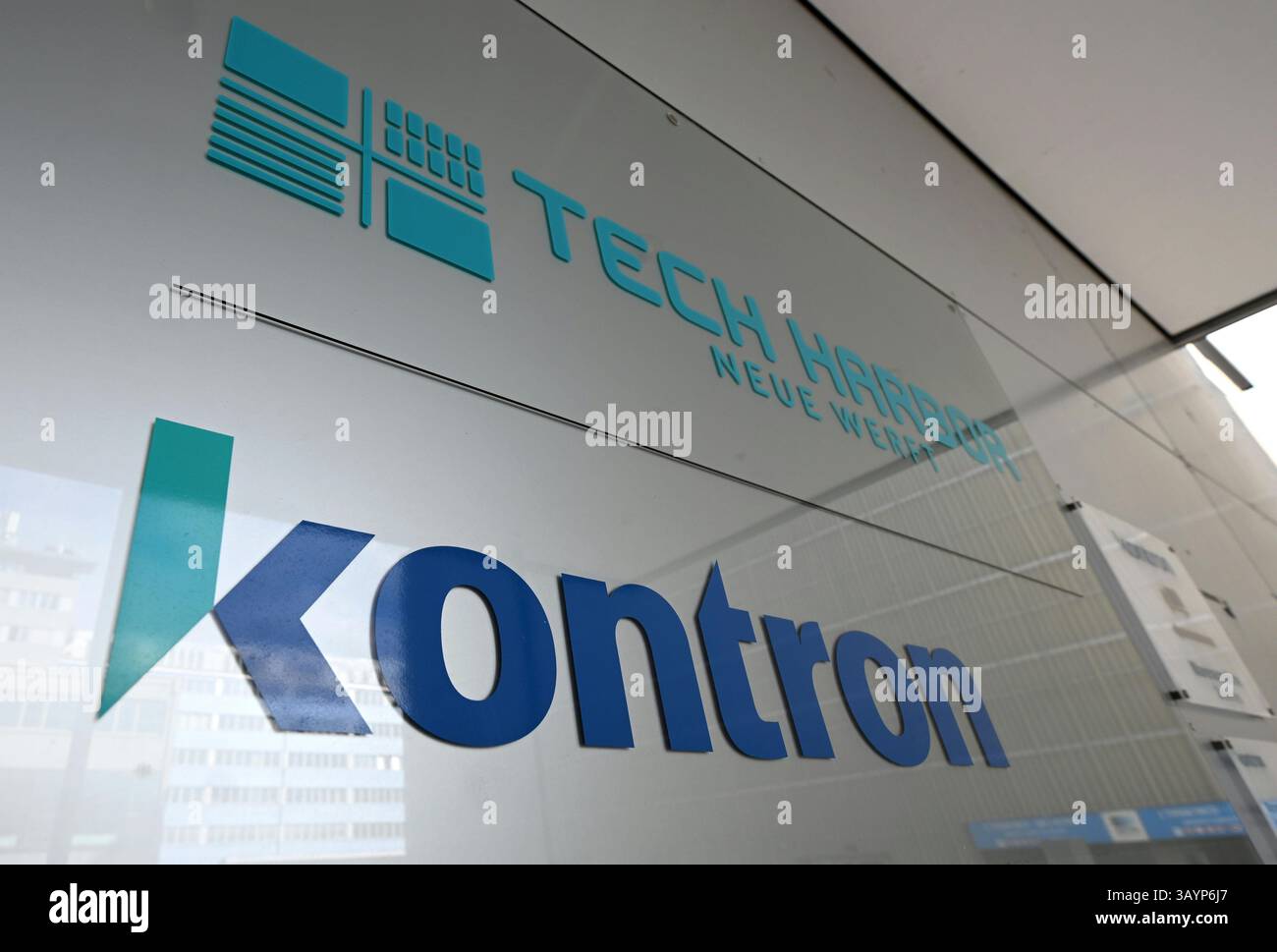 THEME PICTURE - Illustration on the THEME of technology group Kontron/data and ...