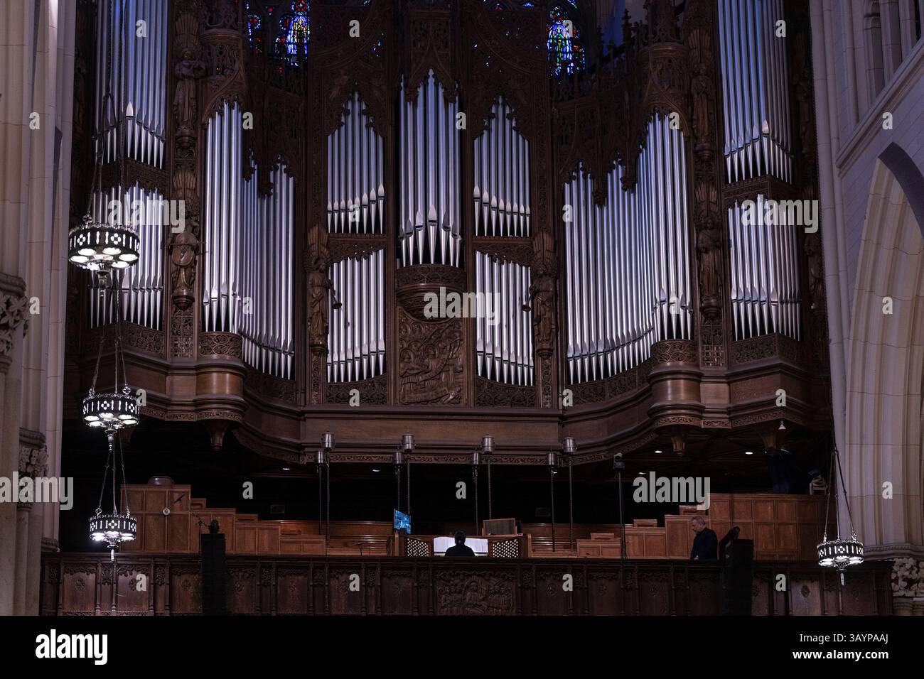 USA. 22nd Apr, 2025. Musician plays organ during Mass for the late Pope ...