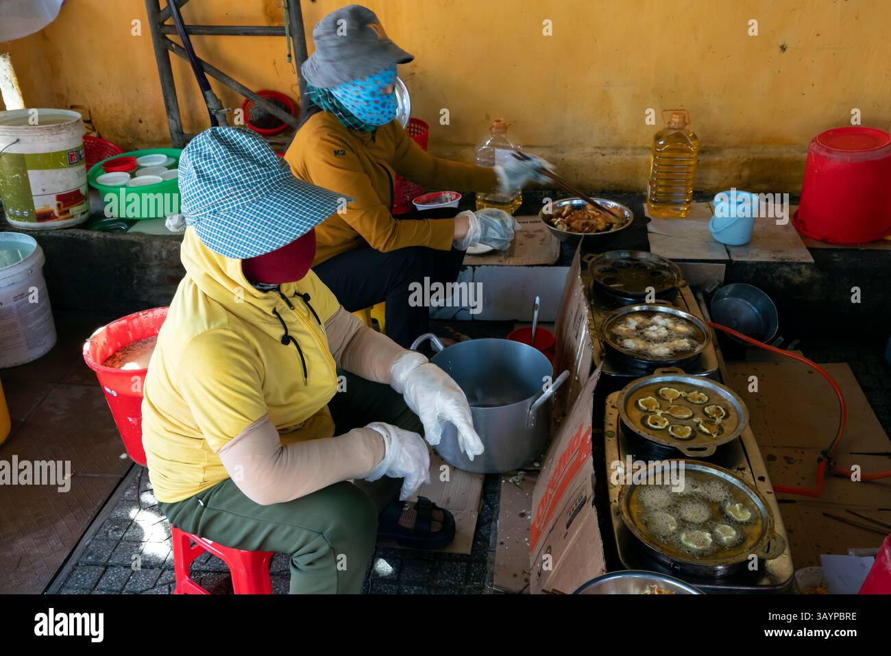Inside street kitchen in Hoi An old town, Vietnam Stock Photo - Alamy