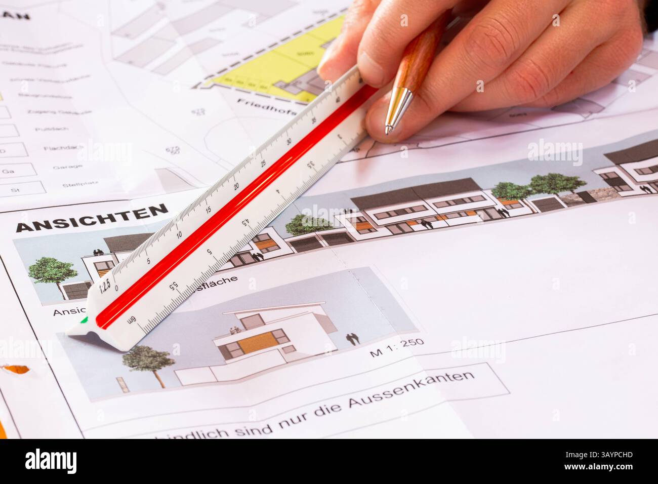Nahaufnahme von einem Vorhaben- und Erschließungsplan einer Gemeinde ...