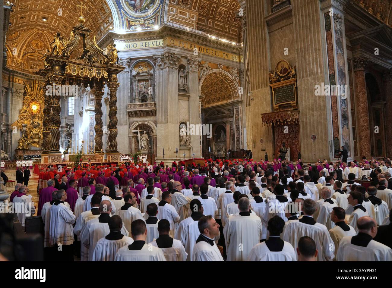 The procession with the body of Pope Francis, who will lie in state for ...