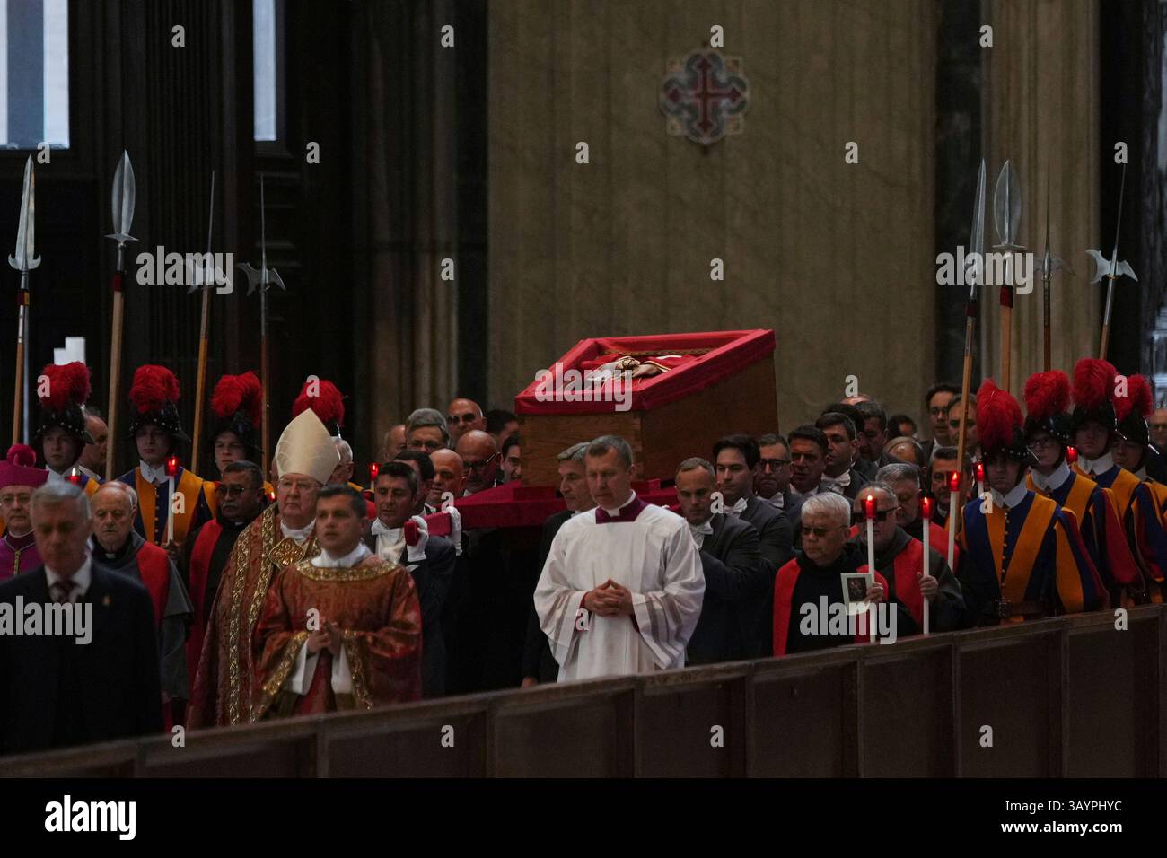 The procession with the body of Pope Francis, who will lie in state for ...