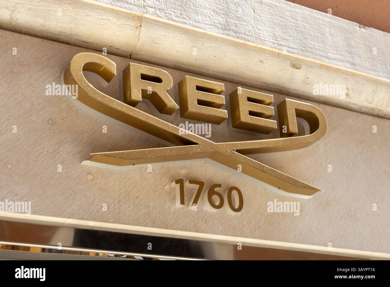 Global fragrance house hi-res stock photography and images - Alamy