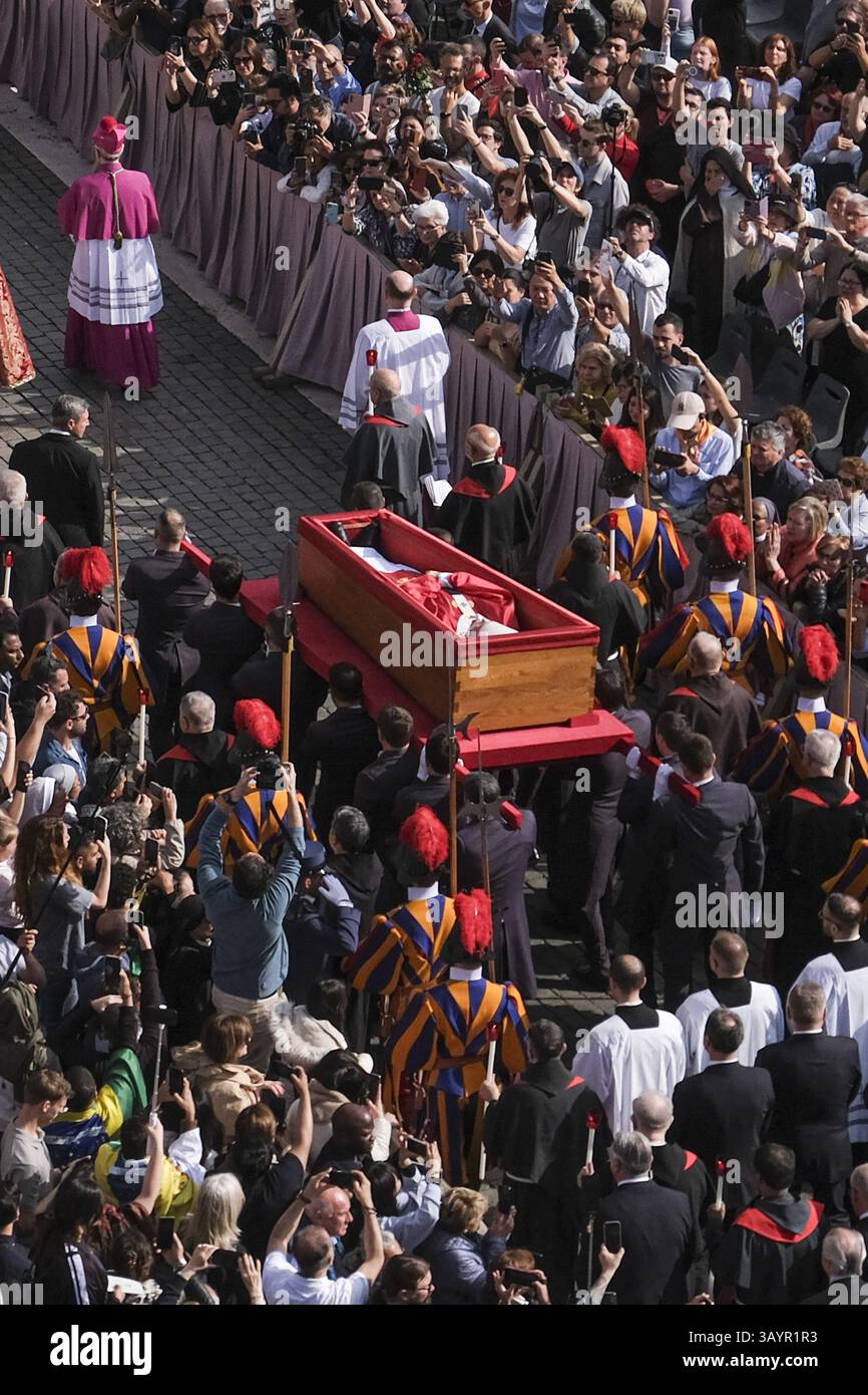 News - Pope Francis body is carried in a coffin into Saint Peter s ...