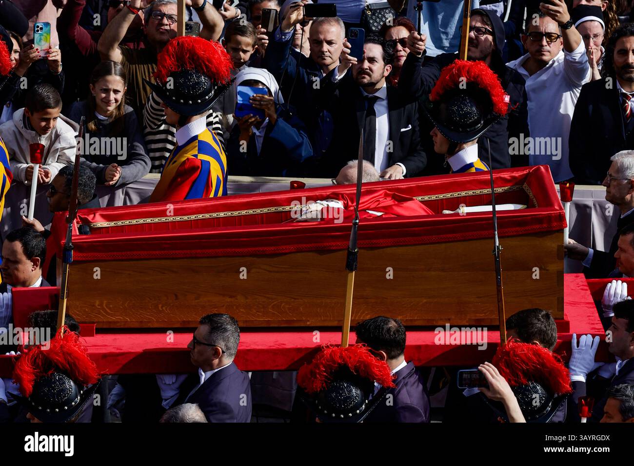 Pope Francis' body is carried in a coffin into Saint Peter's Basilica ...