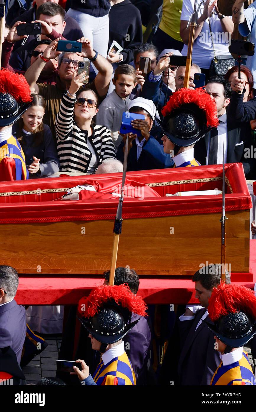 Pope Francis' body is carried in a coffin into Saint Peter's Basilica ...