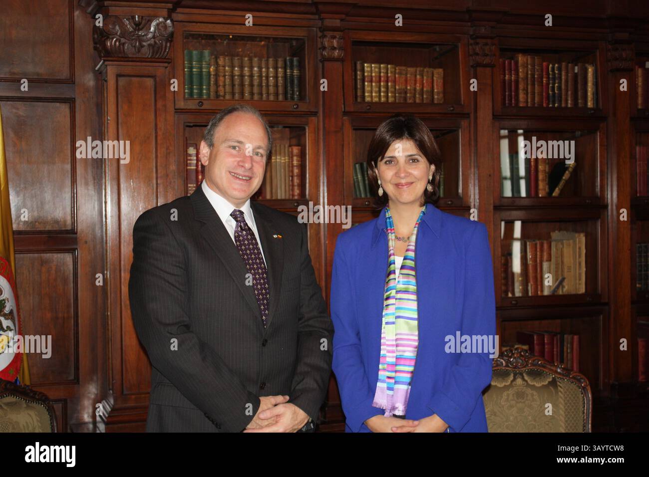 Relaciones exteriores de colombia hi-res stock photography and images ...