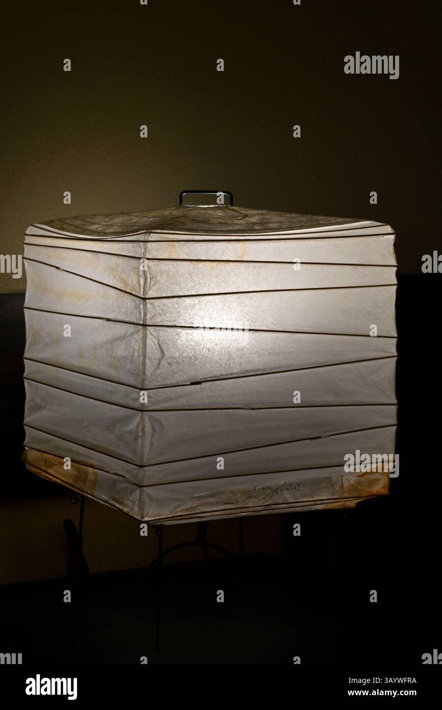 traditional lamp Japan Stock Photo - Alamy