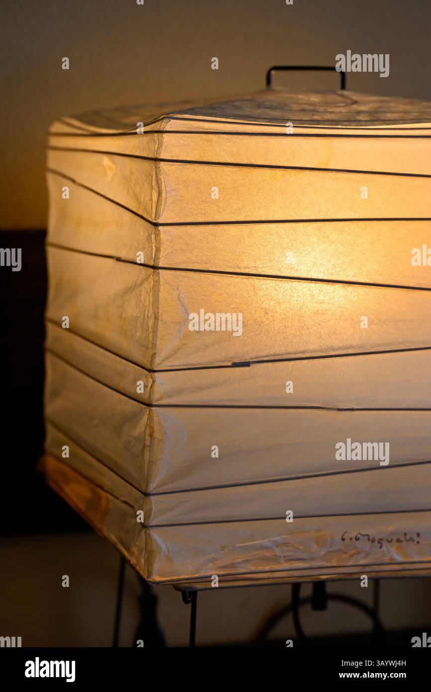 Lamp japan hi-res stock photography and images - Alamy