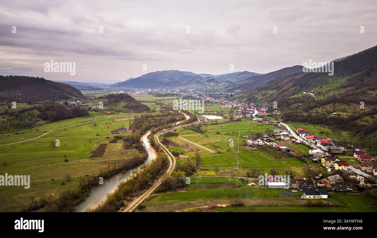 Village view romania maramures hi-res stock photography and images - Alamy