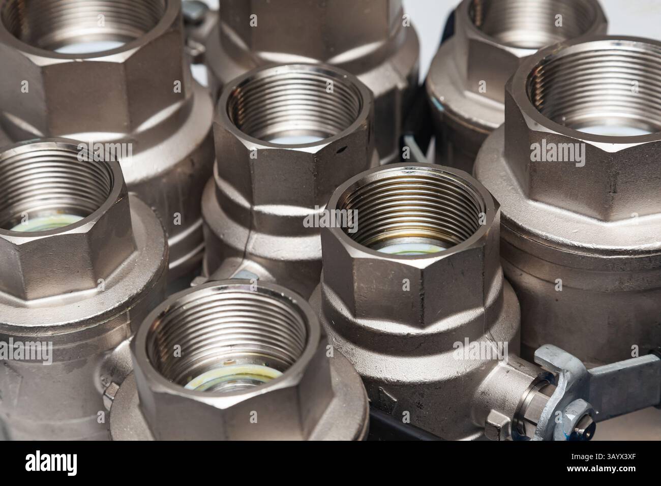 Stainless steel valve hi-res stock photography and images - Alamy