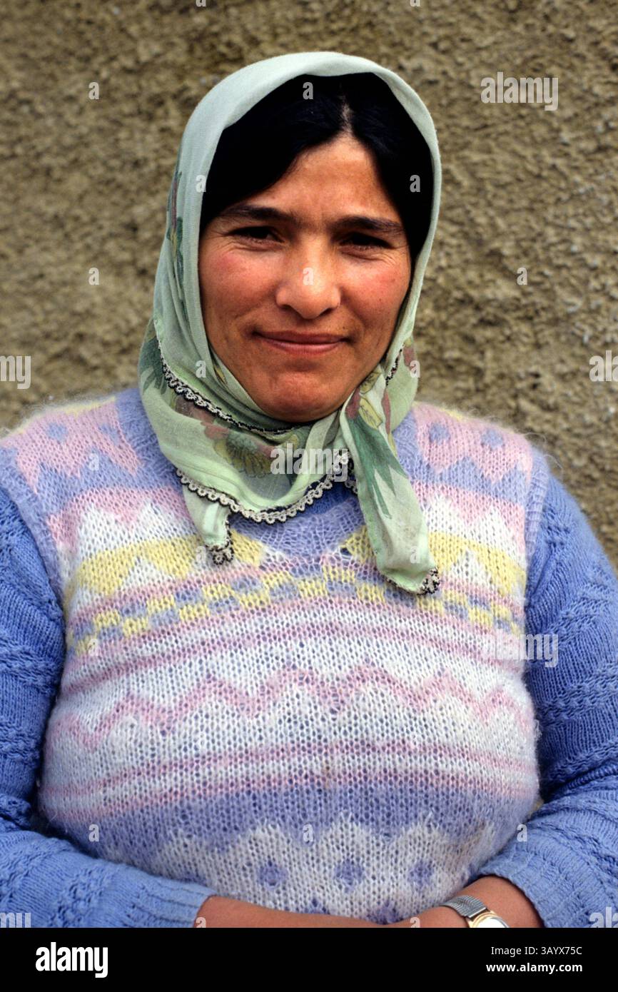 Chador portrait turkish woman hi-res stock photography and images - Alamy