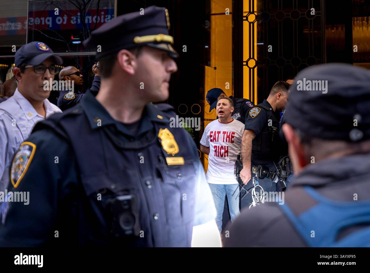 Bye bye billionaires block party hi-res stock photography and images ...