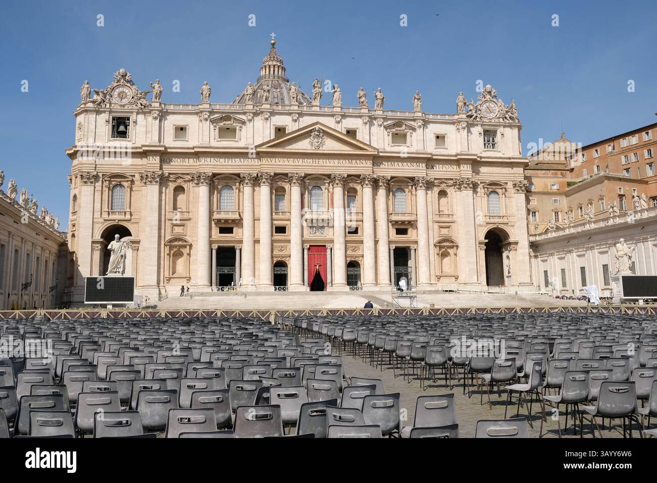 Vatican City, Vatican. 23rd April 2025. The empty square after the ...