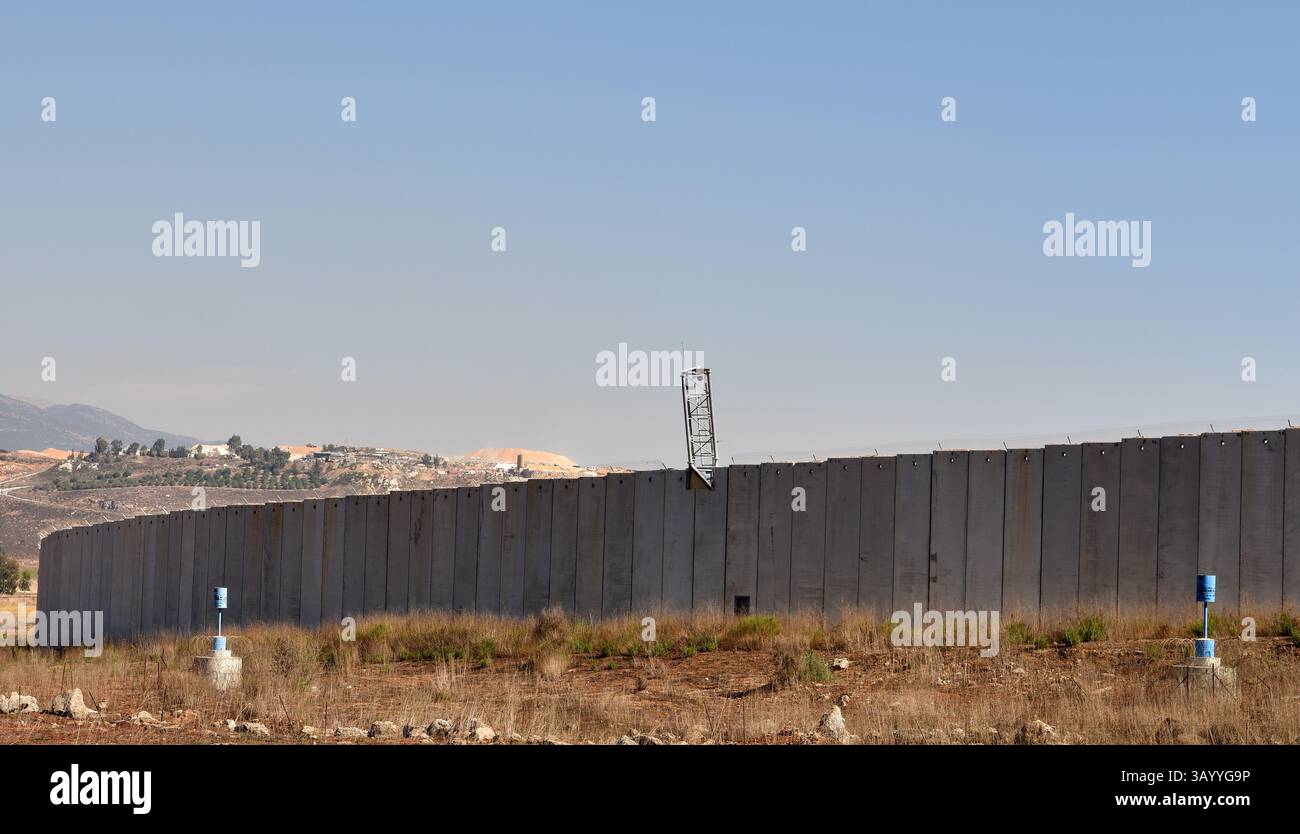 Section of border wall between Israel and Lebanon and UNIFIL (United ...