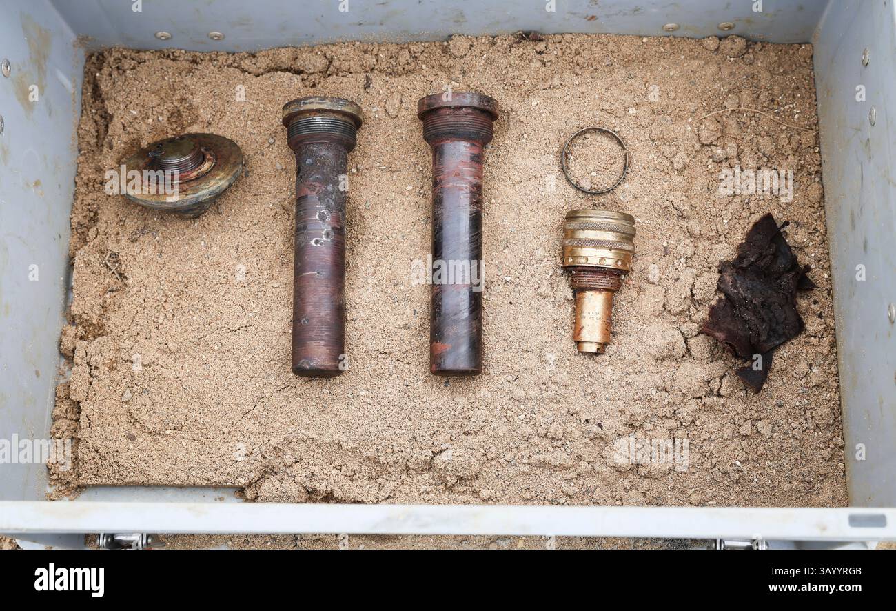 Kiel, Germany. 23rd Apr, 2025. The detonator (r) and detonation chain ...