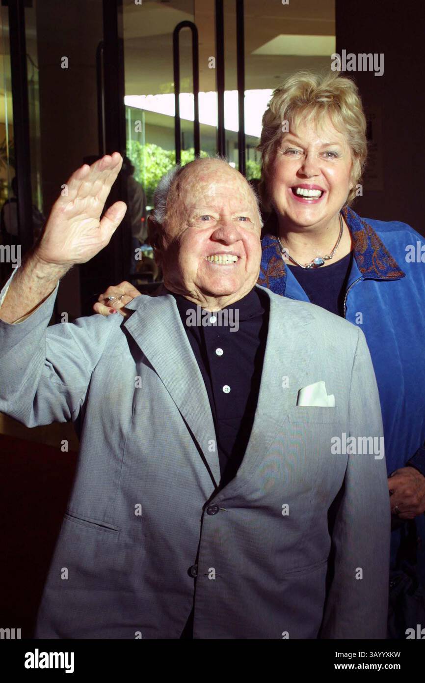 Aug. 09, 2003 - K31266TR 8/9/03.GOLDEN BOOT AWARDS .AT THE BEVERLY HILTON HOTEL BEVERLY HILLS CA ...