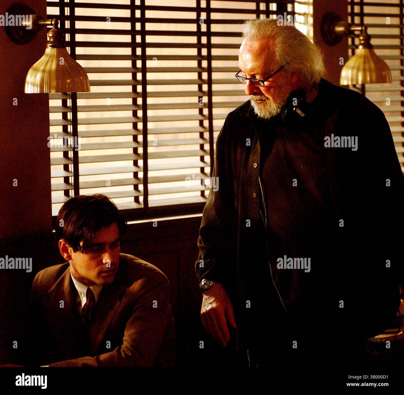 Colin farrell may 2004 hi-res stock photography and images - Alamy