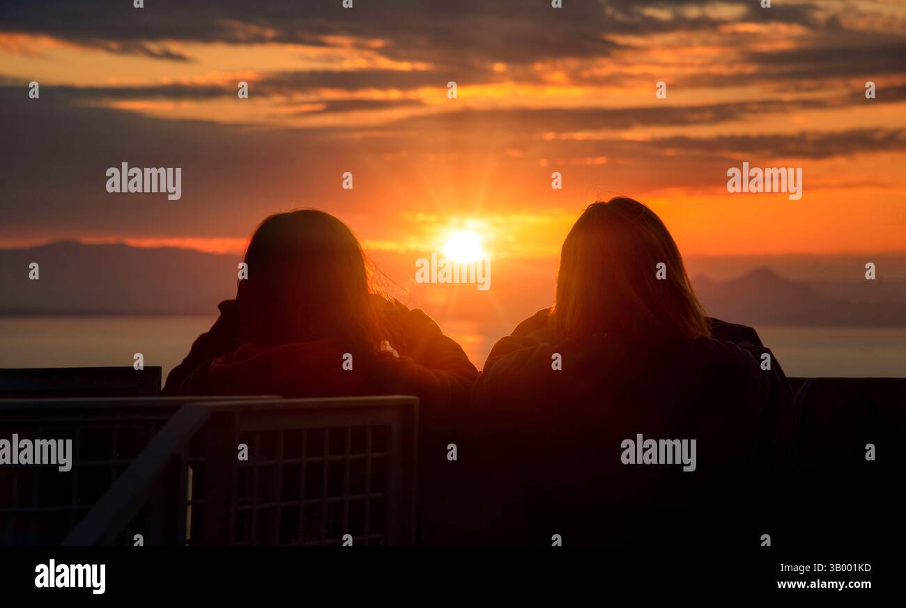 Beautiful sunset looking over hi-res stock photography and images - Alamy