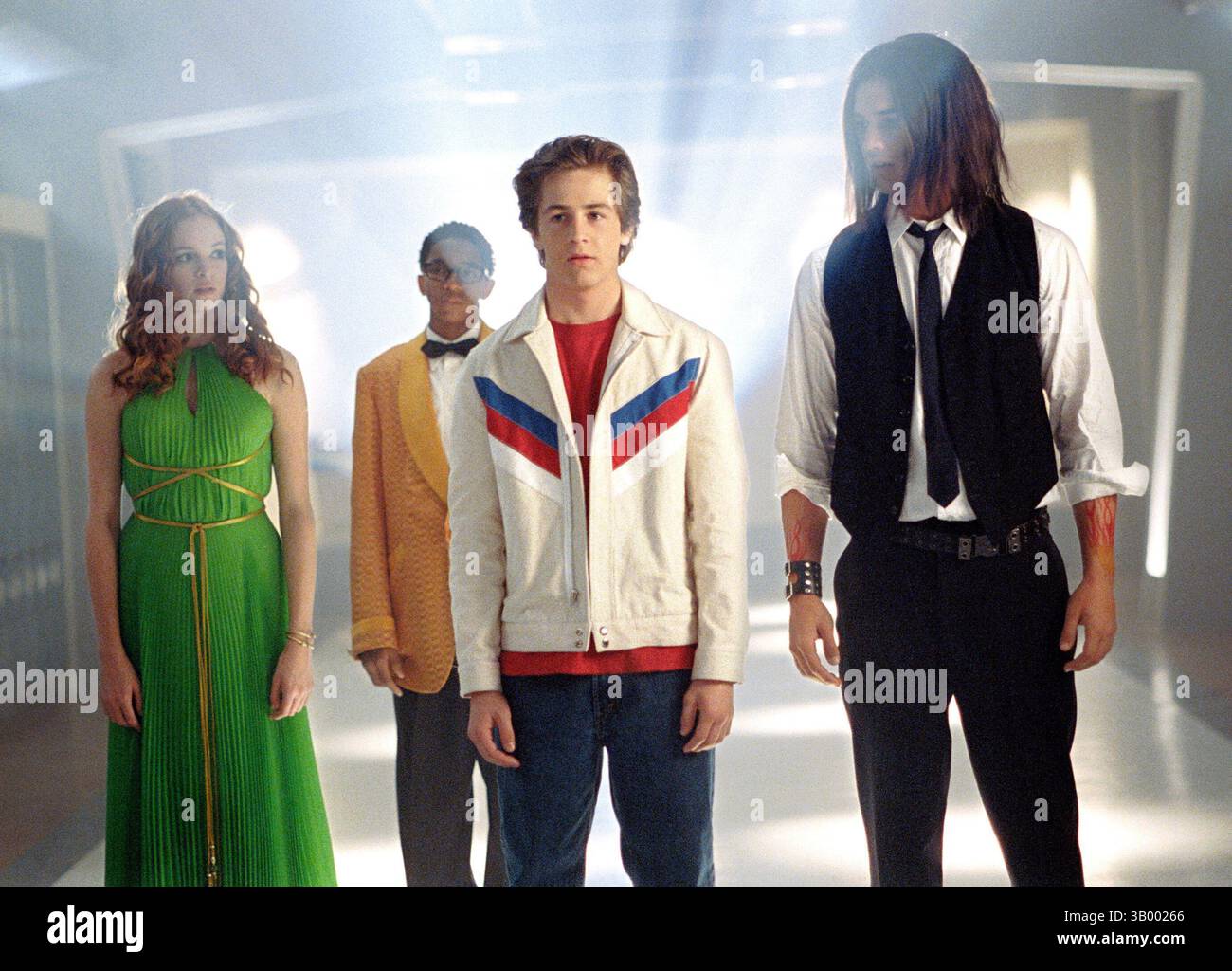 Michael angarano danielle panabaker sky hi-res stock photography and ...