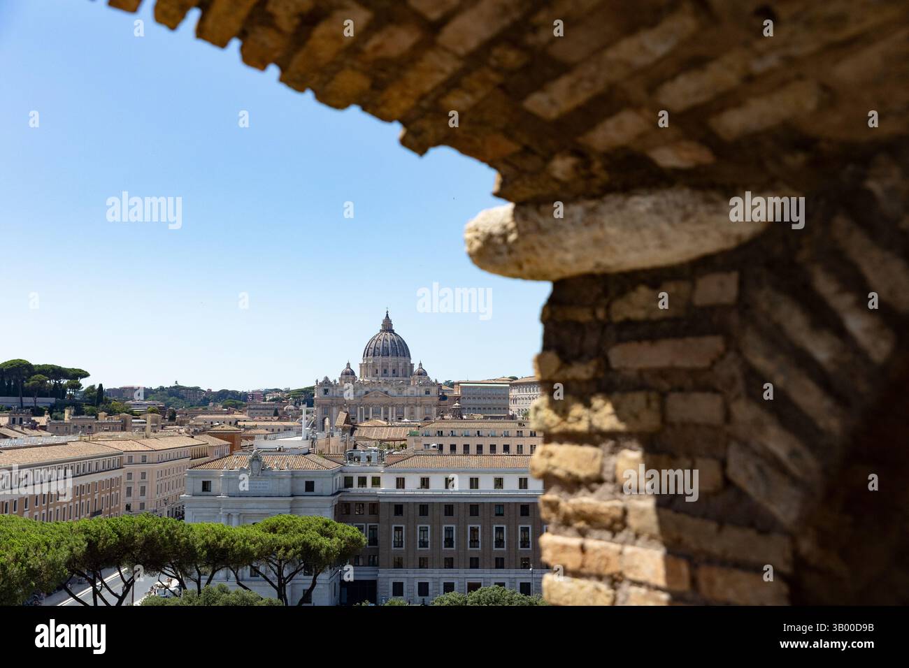 Vatican funeral hi-res stock photography and images - Alamy