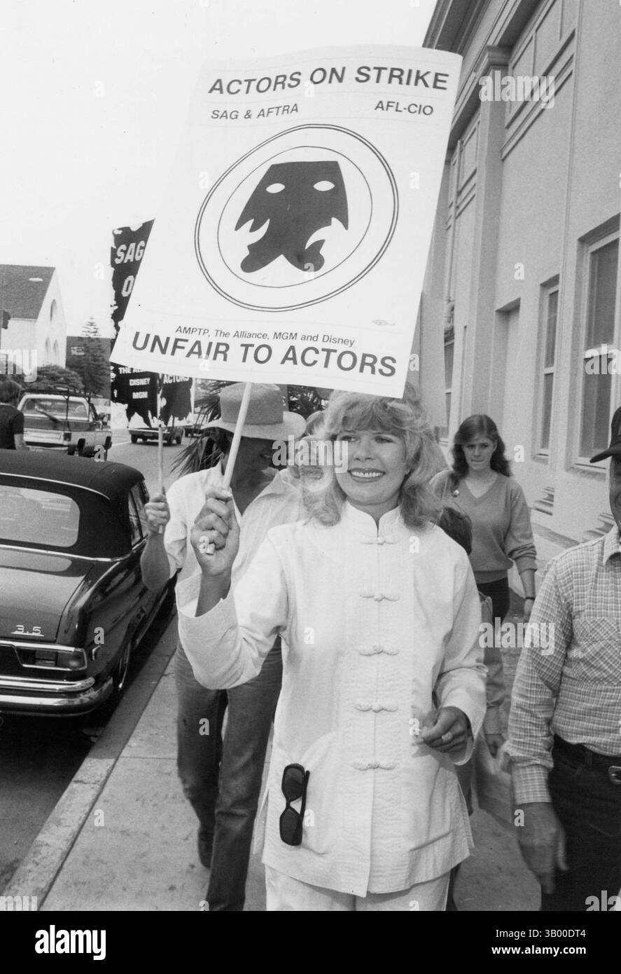 Strike photos Black and White Stock Photos & Images - Alamy